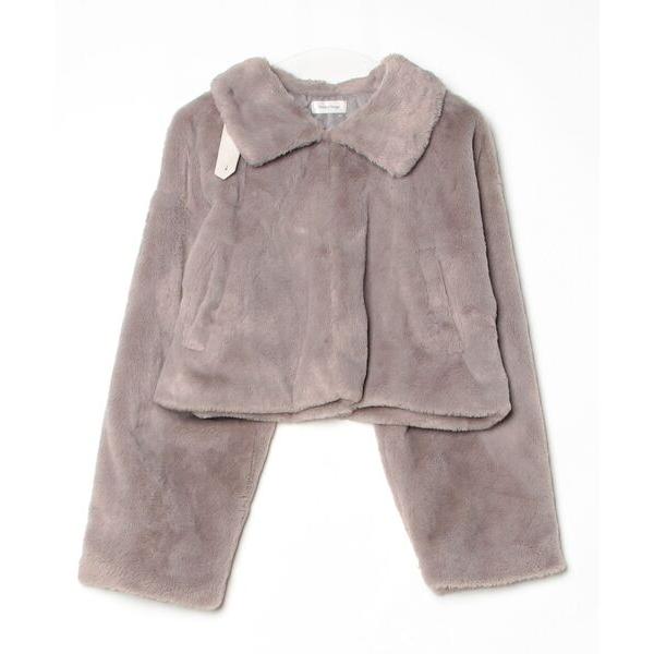 『セール実施中』参考価格：3，995円発売時期：2024年10月コンディション：D（傷・汚れあり）傷や汚れがあるが使用には問題ないアイテム留め具：欠損参考商品名：フェイクファーコート/WEB/EC限定商品参考品番：141702ZOZO問い合...