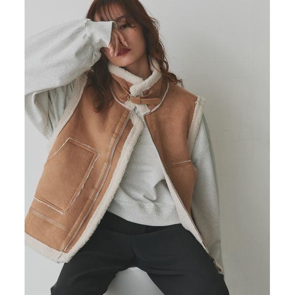 『セール実施中』参考価格：9，961円発売時期：2025年10月コンディション：S（新品同様）タグ付きの未使用、または新品同様のアイテム付属品：タグ参考商品名：ムートン ボアベスト参考品番：95507930【商品に関する注意事項】・こちらの...