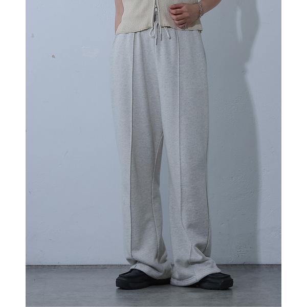 『セール実施中』参考価格：4，950円発売時期：2024年01月コンディション：B（目立つ使用感なし）使用感が少ない、または気にならないアイテム前身頃・後身頃：汚れ、毛玉参考商品名：WEB・一部店舗限定 / ドロストスウェットパンツ参考品番...