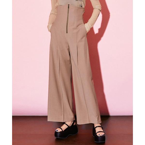 『タイムセール実施中』参考価格：22，000円発売時期：2022年12月コンディション：A（使用感なし）数回使用した程度で使用感が感じられないアイテム参考商品名：ハイウエストワイドストレートパンツ【MAISON SPECIAL/メゾンスペシ...