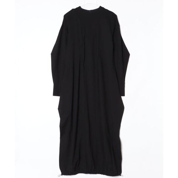 『タイムセール実施中』参考価格：42，900円発売時期：2024年12月コンディション：A（使用感なし）数回使用した程度で使用感が感じられないアイテム参考商品名：WAVE LINE CUT OP / ウェーブラインカットワンピース参考品番：...