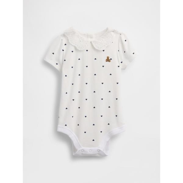 『タイムセール実施中』※このアイテムは返品・交換対象外商品です。ZOZO問い合わせ番号:102454124ショップ:GAP，ギャップブランド:GAP，ギャップ商品名:プリント ブラナンベア ピーターパン襟ボディスーツ (ベビー)カテゴリ:マ...