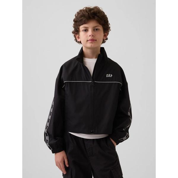 『タイムセール実施中』ZOZO問い合わせ番号:102454184ショップ:GAP，ギャップブランド:GAP，ギャップ商品名:リラックスフィット ウィンドブレーカージャケット (キッズ)カテゴリ:ジャケット/アウター>その他アウターブラ...