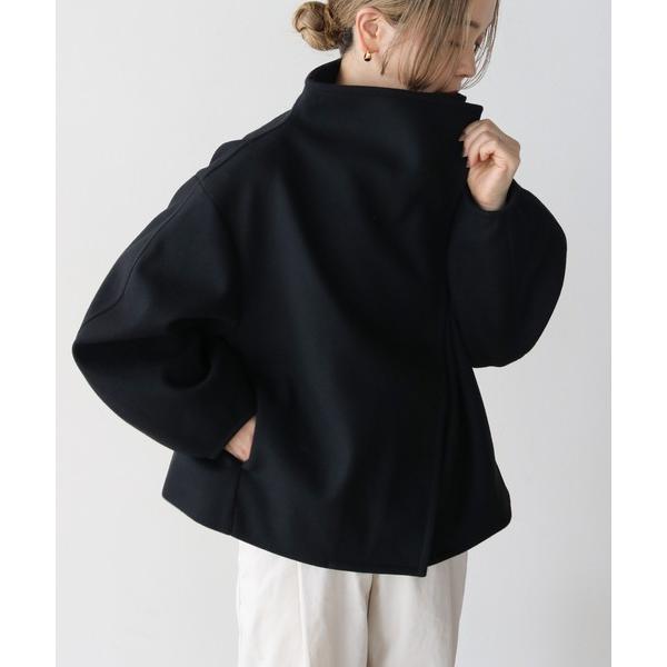 『タイムセール実施中』参考価格：8，910円発売時期：2024年09月コンディション：S（新品同様）タグ付きの未使用、または新品同様のアイテム付属品：タグ参考商品名：ハイネックカーブスリーブアウター参考品番：30001615【商品に関する注...