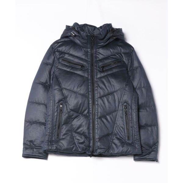 『セール実施中』参考価格：37，400円発売時期：2024年10月コンディション：B（目立つ使用感なし）使用感が少ない、または気にならないアイテム全体的：汚れ留め具：剥げ参考商品名：ムラプリントマイクロクロス ダウンブルゾン参考品番：456...