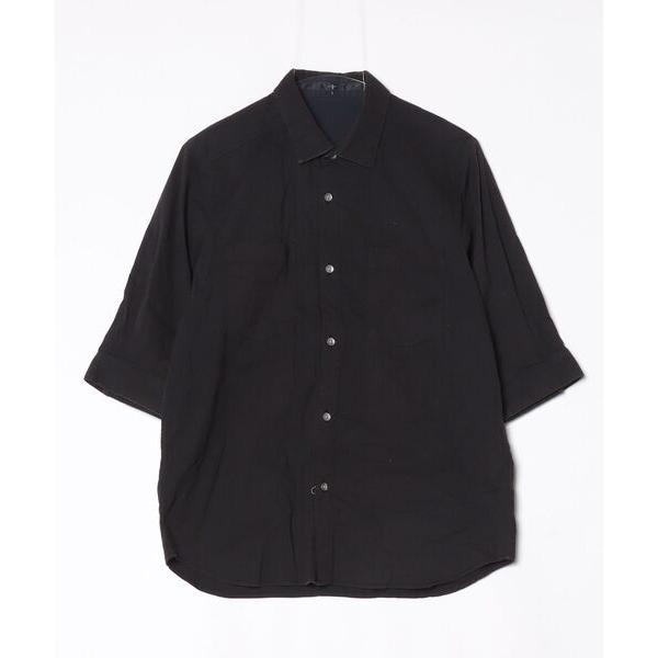 参考価格：9，680円発売時期：2019年06月コンディション：B（目立つ使用感なし）使用感が少ない、または気にならないアイテム全体的：色あせ首周り・袖口：汚れ参考商品名：mhs1381-シワ加工Cクレープ5分袖SHシャツ参考品番：8440...