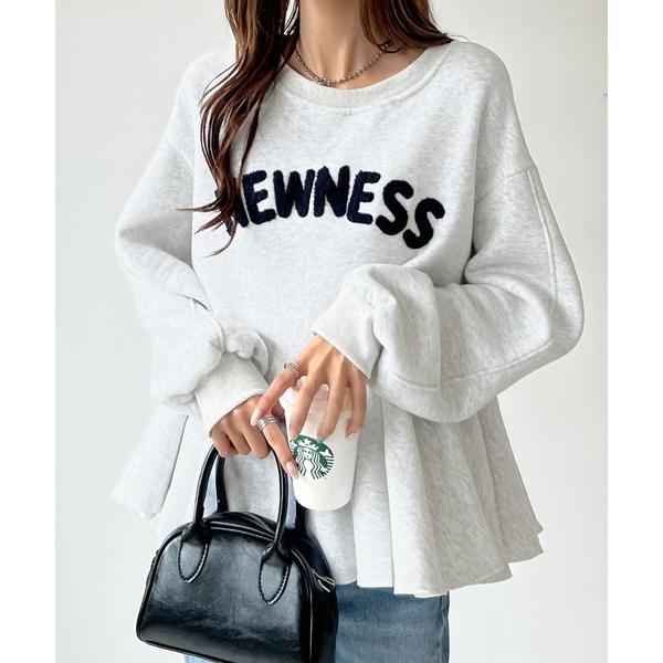 『セール実施中』参考価格：4，990円発売時期：2024年10月コンディション：B（目立つ使用感なし）使用感が少ない、または気にならないアイテム内側：毛玉参考商品名：融合ハイブリッドの1枚映え。NEWNESSロゴフリルスウェット参考品番：1...