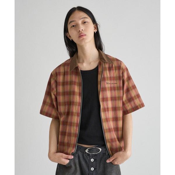 参考価格：4，950円発売時期：2024年06月コンディション：B（目立つ使用感なし）使用感が少ない、または気にならないアイテム首周り：色あせ参考商品名：DRAW CODE DOUBLE ZIP UP SHIRT/ドローコードダブルジップア...