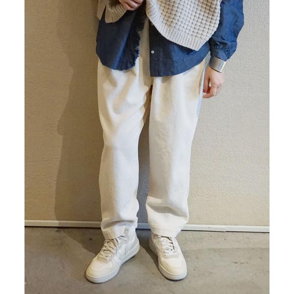 参考価格：24，200円発売時期：2023年09月コンディション：C（やや使用感あり）使用感があり、やや気になる傷や汚れがあるアイテム前身頃・すそ周り：汚れ参考商品名：アンティークコール DECOパンツ参考品番：23030440202030...