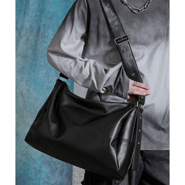 ZOZO問い合わせ番号:102589908ショップ:EMMA CLOTHES，エマ クローズブランド:SERACE，セラス商品名:【SERACE】Loose big boston shoulder bag / ルーズビッグボストンショルダー...