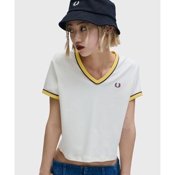 ZOZO問い合わせ番号:102590271ショップ:FRED PERRY，フレッドペリーブランド:FRED PERRY，フレッドペリー商品名:Piped Seams V-Neck T-Shirt／パイピングシームVネックTシャツカテゴリ:ト...