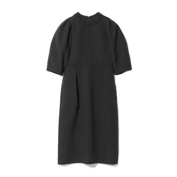 参考価格：48，400円発売時期：2022年02月コンディション：B（目立つ使用感なし）使用感が少ない、または気にならないアイテム首周り・袖口：汚れ参考商品名：COLUMN / ネックギャザーワンピース参考品番：21-140-11-0100...