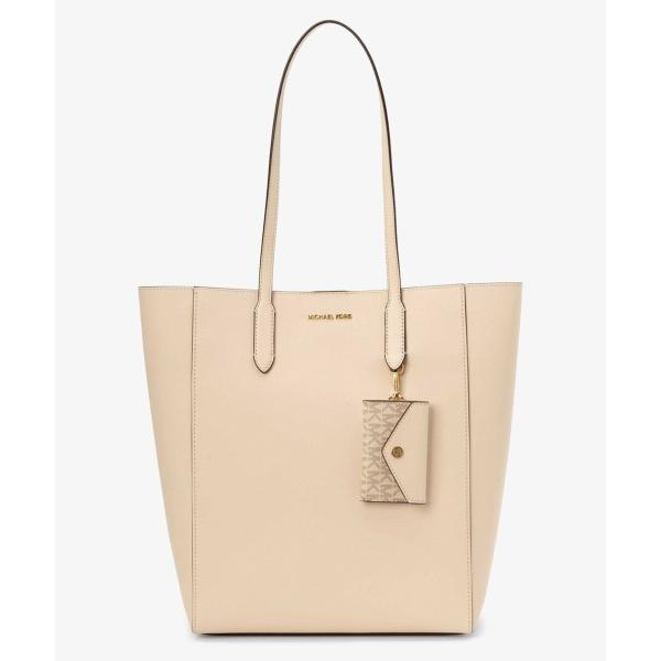 『セール実施中』参考価格：77，000円発売時期：2025年04月コンディション：B（目立つ使用感なし）使用感が少ない、または気にならないアイテム底：汚れ付属品：タグ参考商品名：VINCENT サフィアーノレザー トート ウィズ カードケー...