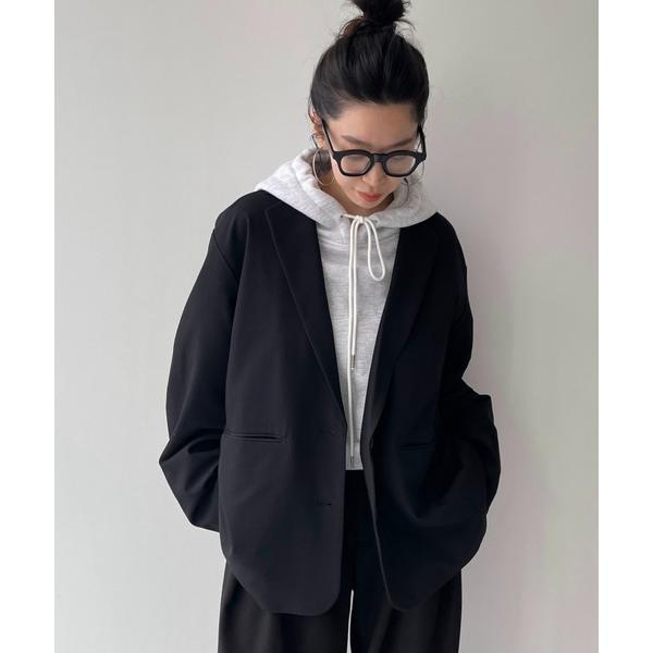 『セール実施中』参考価格：5，980円発売時期：2024年02月コンディション：C（やや使用感あり）使用感があり、やや気になる傷や汚れがあるアイテム全体的：保管上のにおいがします。参考商品名：egg short hoodie / エッグショ...