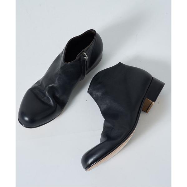 『タイムセール実施中』参考価格：31，900円発売時期：2022年11月コンディション：B（目立つ使用感なし）使用感が少ない、または気にならないアイテムリフト：擦り減り全体的：汚れ表面：傷参考サイズ：25.5cm参考商品名：【PADRONE...