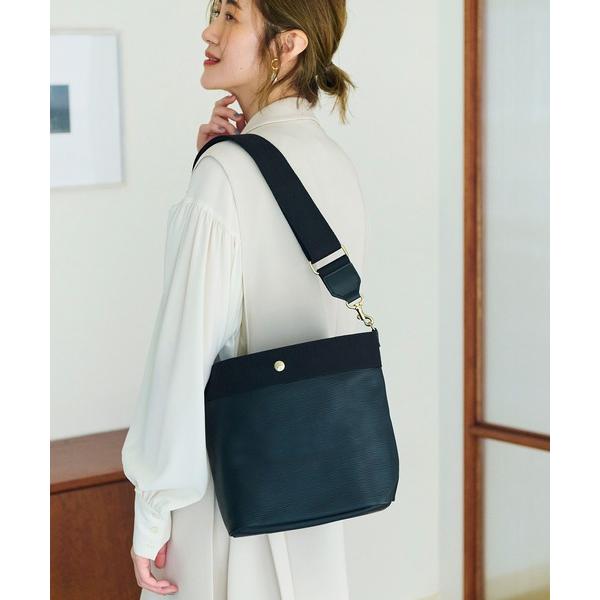 『セール実施中』参考価格：17，600円発売時期：2024年02月コンディション：A（使用感なし）数回使用した程度で使用感が感じられないアイテム参考商品名：【Breath TOPKAPI】RIPPLE リプル ファスナー付 ショルダーバッグ...