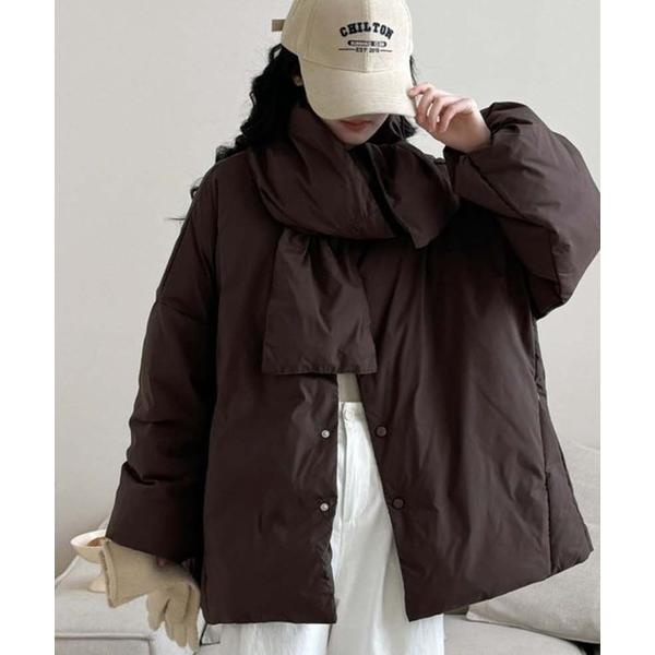 『セール実施中』参考価格：20，119円発売時期：2024年12月コンディション：B（目立つ使用感なし）使用感が少ない、または気にならないアイテム付属品：汚れ参考商品名：【Banico】同素材マフラー付きノーカラーダウンジャケット参考品番：...