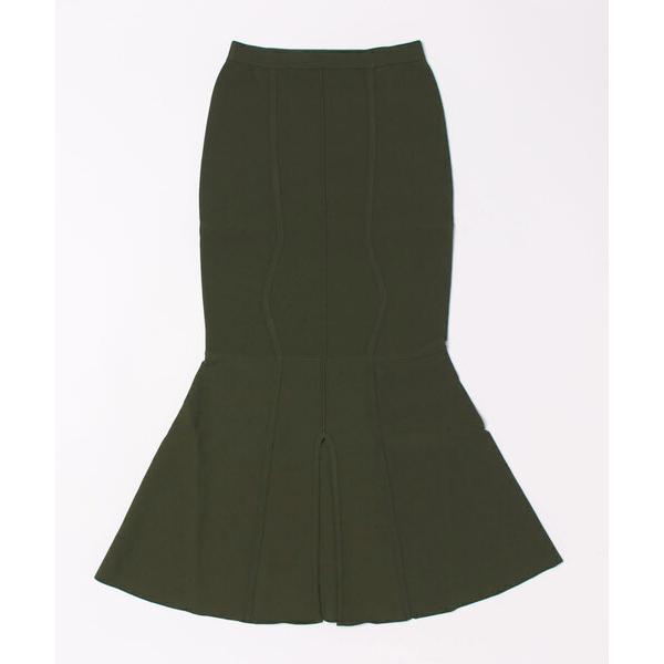 『セール実施中』参考価格：33，000円発売時期：2024年12月コンディション：A（使用感なし）数回使用した程度で使用感が感じられないアイテム参考商品名：WAVE LINE SLIT KT SK / ウェーブラインスリットニットスカート参...