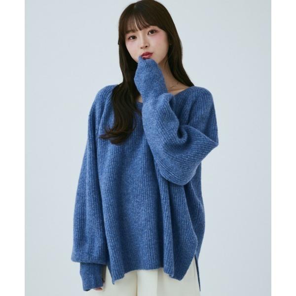 『セール実施中』参考価格：3，960円発売時期：2023年09月コンディション：B（目立つ使用感なし）使用感が少ない、または気にならないアイテム全体的:毛羽立ち参考商品名：前後2WAYプルオーバーニット参考品番：258GAZ70-0030【...