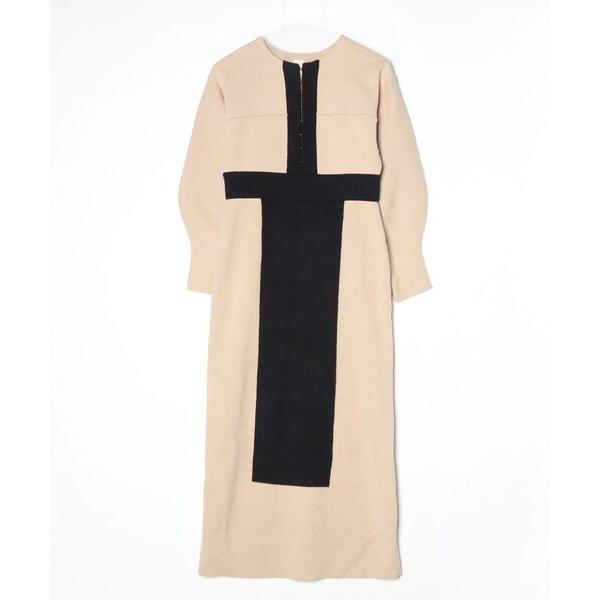 『セール実施中』参考価格：27，500円発売時期：2021年11月コンディション：B（目立つ使用感なし）使用感が少ない、または気にならないアイテム全体的：汚れ、毛玉参考商品名：droopy line onepiece参考品番：0521030...