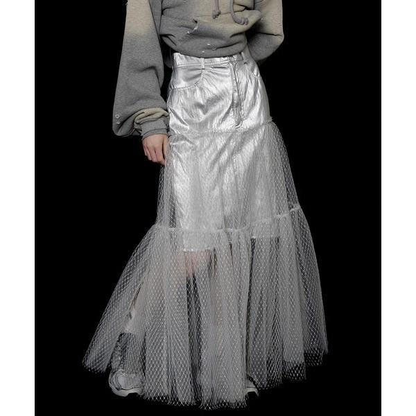 『セール実施中』参考価格：24，200円発売時期：2024年01月コンディション：A（使用感なし）数回使用した程度で使用感が感じられないアイテム参考商品名：Metallic Hard Tulle Skirt/メタリックハードチュールスカート...