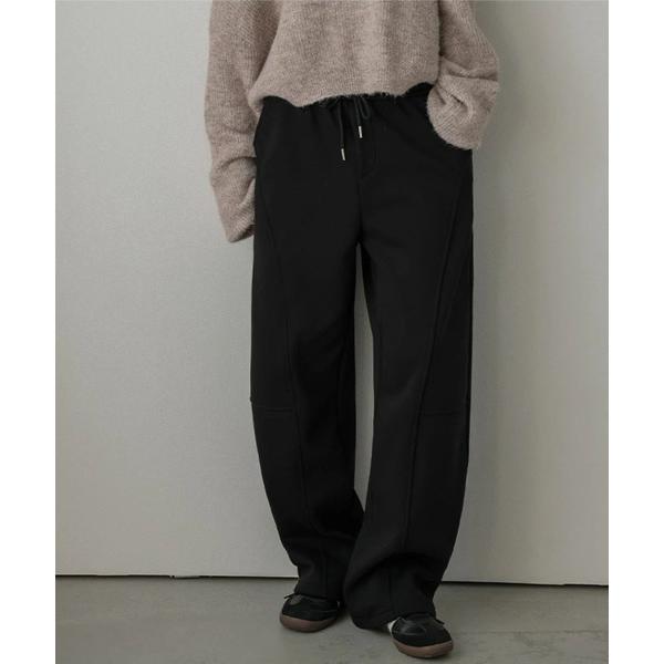 参考価格：5，980円発売時期：2024年12月コンディション：C（やや使用感あり）使用感があり、やや気になる傷や汚れがあるアイテム全体的：毛玉前身頃：修繕跡ウエスト：色あせ参考商品名：パネルライン裏起毛カーブパンツ参考品番：lsbtaw2...