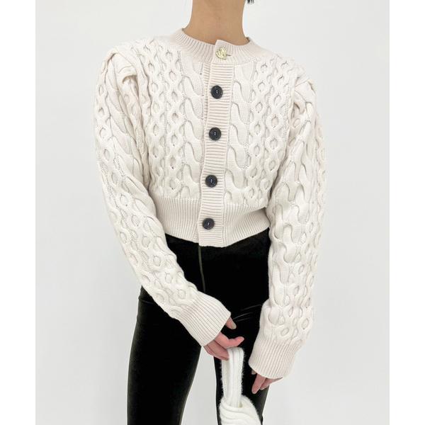 『タイムセール実施中』参考価格：60，500円発売時期：2023年11月コンディション：C（やや使用感あり）使用感があり、やや気になる傷や汚れがあるアイテム首周り：汚れ全体的：保管上のにおいがします。【商品に関する注意事項】・こちらの商品画...