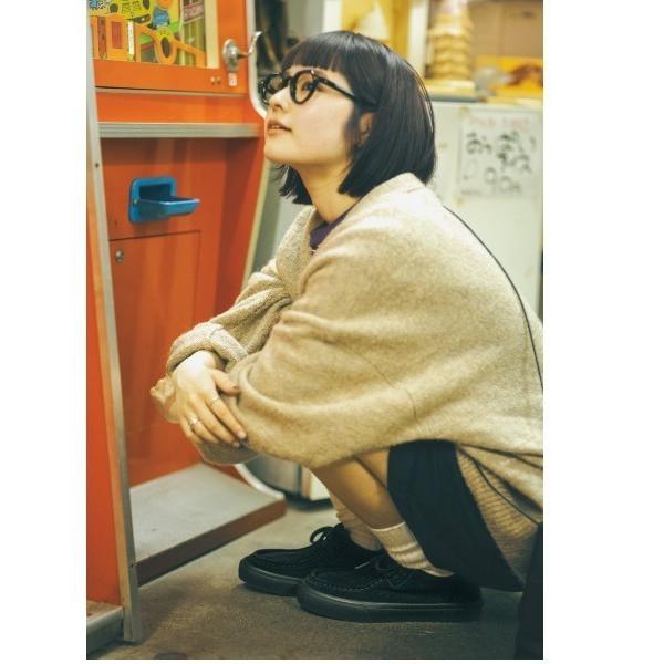 『タイムセール実施中』参考価格：7，689円発売時期：2023年10月コンディション：D（傷・汚れあり）傷や汚れがあるが使用には問題ないアイテム内側：破れ参考商品名：VANS ヴァンズ CARVER LO カーバーロー V398 BLACK...