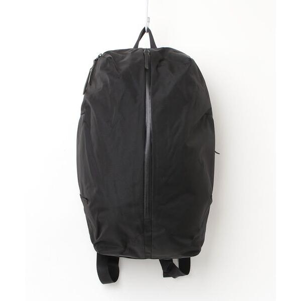 『タイムセール実施中』参考価格：19，800円発売時期：2020年05月コンディション：D（傷・汚れあり）傷や汚れがあるが使用には問題ないアイテム全体的：汚れ、保管上のにおいがします。ショルダーストラップ：破れ、剥げ内側：色あせ参考商品名：...