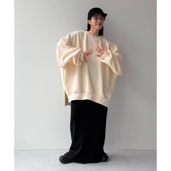 『セール実施中』参考価格：7，980円発売時期：2024年08月コンディション：C（やや使用感あり）使用感があり、やや気になる傷や汚れがあるアイテム首周り・袖口：汚れ内側：毛玉全体的：保管上のにおいがします。参考商品名：perfect si...