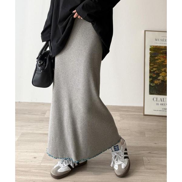 『タイムセール実施中』参考価格：4，998円発売時期：2025年09月コンディション：B（目立つ使用感なし）使用感が少ない、または気にならないアイテム後身頃・前身頃：汚れ参考商品名：スタイルアップが叶うIラインシルエットが美しい。裾メロウ配...