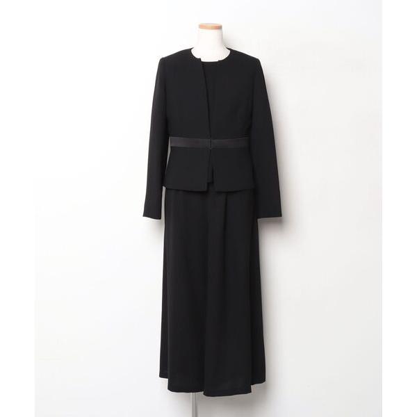 『タイムセール実施中』参考価格：38，500円発売時期：2021年06月コンディション：C（やや使用感あり）使用感があり、やや気になる傷や汚れがあるアイテム全体的：汚れ付属品：ほつれ付属品：タグ・インナー参考商品名：【喪服】ノーカラージャケ...