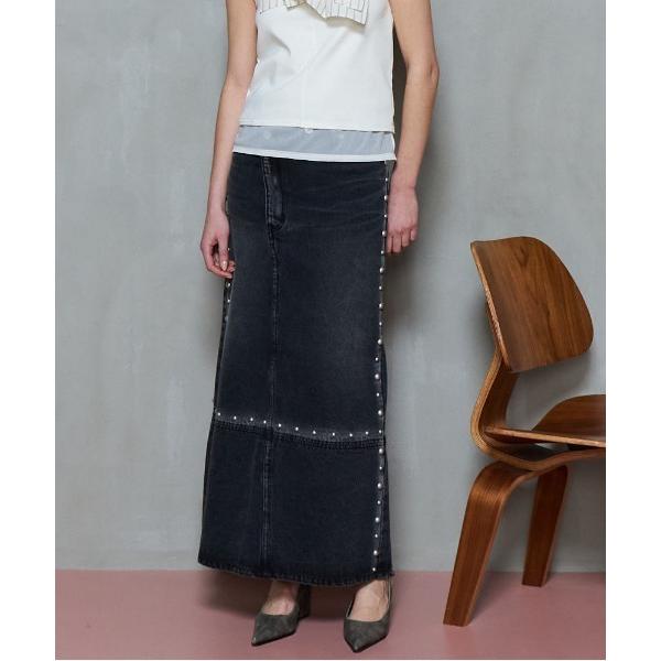 『タイムセール実施中』参考価格：22，000円発売時期：2025年04月コンディション：A（使用感なし）数回使用した程度で使用感が感じられないアイテム参考商品名：Studs Denim Skirt/スタッズデニムスカート【MAISON SP...