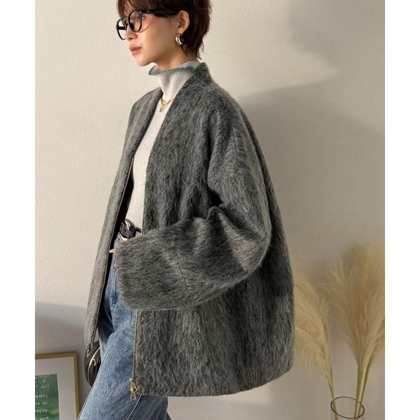 参考価格：9，999円発売時期：2025年10月コンディション：A（使用感なし）数回使用した程度で使用感が感じられないアイテム参考商品名：【Classical Evon】この高級感、思わず手に取りたくなる。シャギーノーカラーコート（ミドル丈...