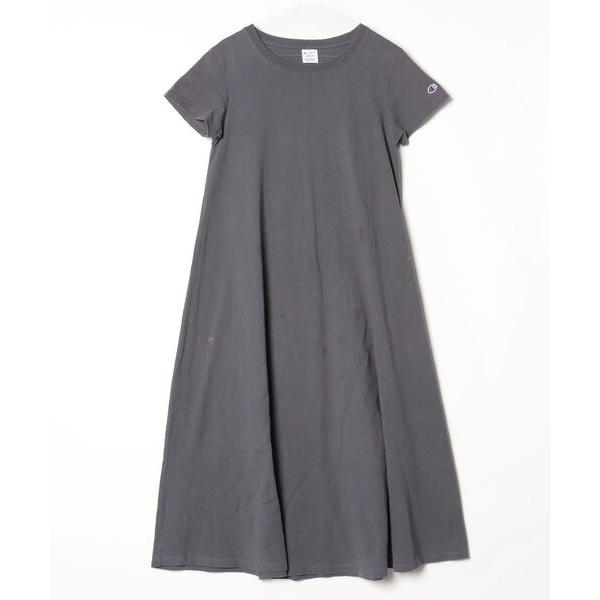 『セール実施中』参考価格：8，140円発売時期：2019年03月コンディション：D（傷・汚れあり）傷や汚れがあるが使用には問題ないアイテム前身頃・後身頃：汚れ全体的：色あせ参考商品名：Champion別注ウォッシュドコットンマキシワンピース...