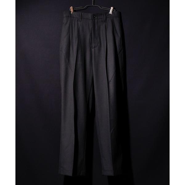 『セール実施中』参考価格：31，900円発売時期：2023年10月コンディション：A（使用感なし）数回使用した程度で使用感が感じられないアイテム参考商品名：W/P TWILL 2-TUCK WIDE TAPERED SLACKS / ウール...