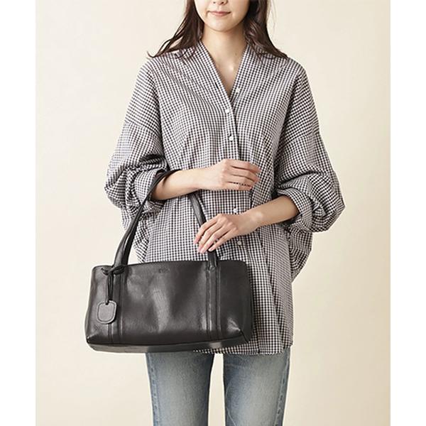 『セール実施中』参考価格：49，500円発売時期：2023年06月コンディション：C（やや使用感あり）使用感があり、やや気になる傷や汚れがあるアイテム内側・表面：汚れ参考商品名：ゴートベーシック 横長トート参考品番：44112【商品に関する...