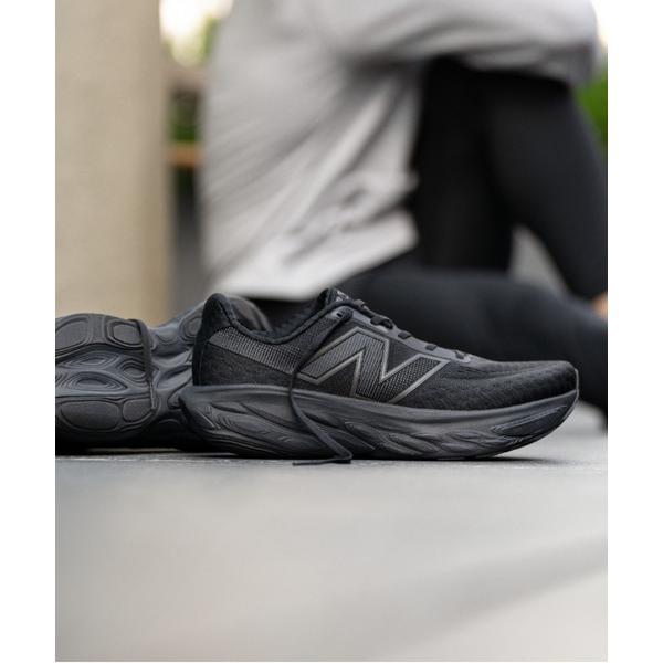 『セール実施中』参考価格：19，800円発売時期：2024年10月コンディション：C（やや使用感あり）使用感があり、やや気になる傷や汚れがあるアイテム全体的：汚れ内側：剥げ、破れ参考商品名：Fresh Foam X 1080 v14参考品番...