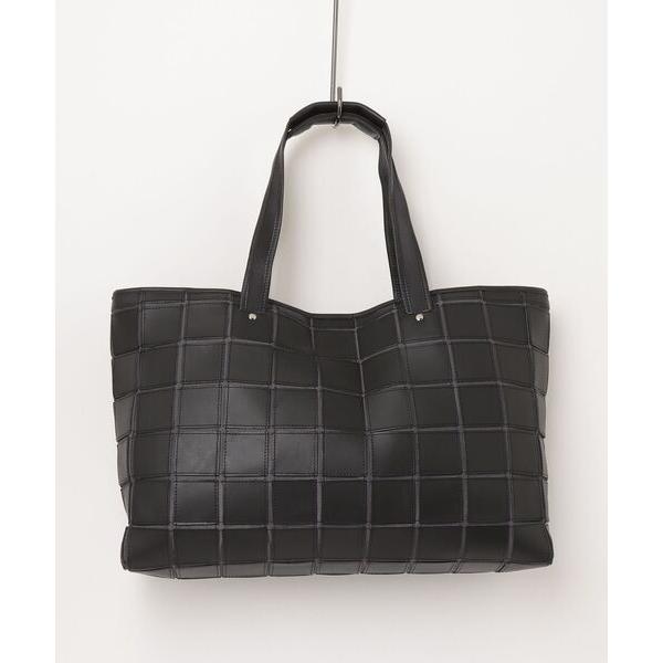 『セール実施中』参考価格：24，200円発売時期：2021年04月コンディション：B（目立つ使用感なし）使用感が少ない、または気にならないアイテム表面：傷参考商品名：TRION トライオン レザー パネル横トートバッグ カバン L B4 1...