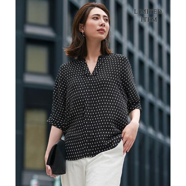 参考価格：17，930円発売時期：2025年03月コンディション：B（目立つ使用感なし）使用感が少ない、または気にならないアイテム首周り・前身頃：破れ参考商品名：BackSatinAmunzen 5分袖キーネックブラウス参考品番：BLCYG...