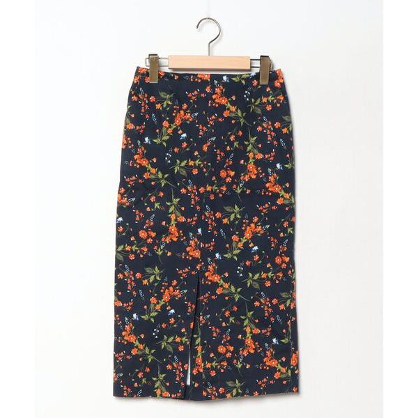 『セール実施中』参考価格：19，800円発売時期：2017年12月コンディション：A（使用感なし）数回使用した程度で使用感が感じられないアイテム参考商品名：Demi-LuxeBEAMS/フラワープリントタイトスカート参考品番：68-27-0...