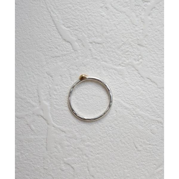 『セール実施中』参考価格：14，300円発売時期：2025年04月コンディション：B（目立つ使用感なし）使用感が少ない、または気にならないアイテム全体的：汚れ参考商品名：【ZOZO限定】SILVER925 18KGP バロックリング参考品番...