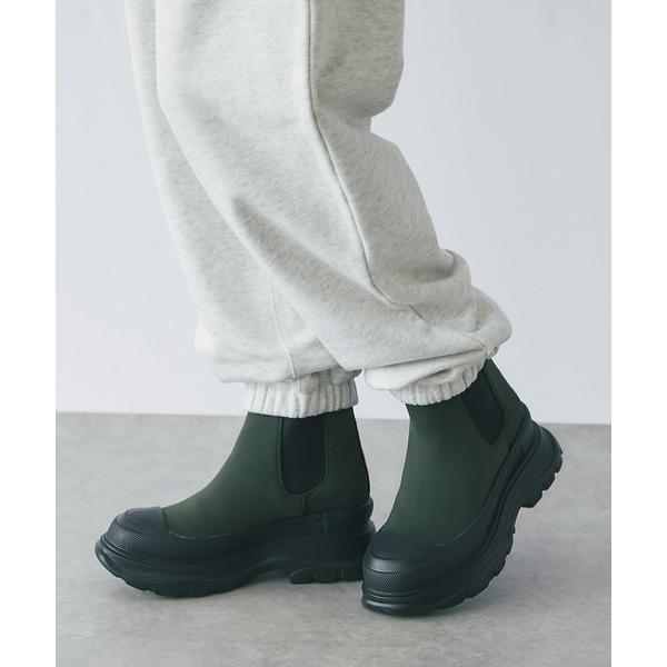 『セール実施中』参考価格：17，600円発売時期：2023年08月コンディション：D（傷・汚れあり）傷や汚れがあるが使用には問題ないアイテムかかと・つま先：擦り減り内側・ソール・表面：汚れ参考商品名：スニーカーショートブーツ参考品番：RDZ...