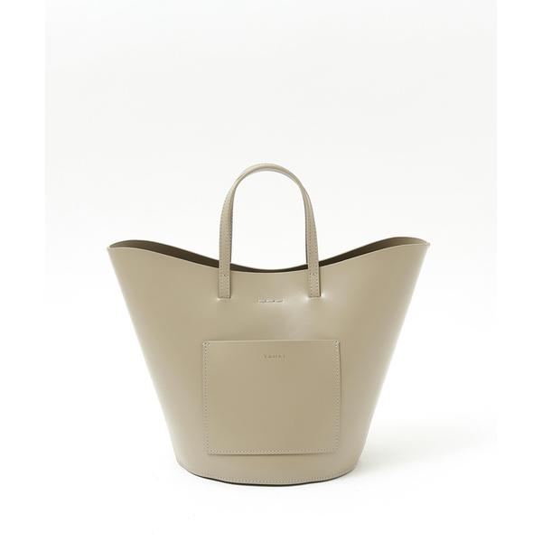 『タイムセール実施中』参考価格：26，950円発売時期：2023年04月コンディション：B（目立つ使用感なし）使用感が少ない、または気にならないアイテム底：汚れ付属品：保存袋参考商品名：●YAHKI バケツトート参考品番：544624600...