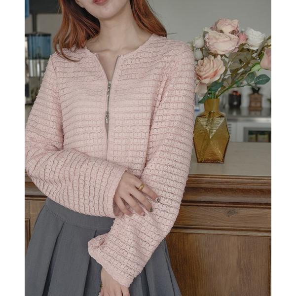 『セール実施中』参考価格：3，495円発売時期：2024年03月コンディション：C（やや使用感あり）使用感があり、やや気になる傷や汚れがあるアイテム全体的：保管上のにおいがします。参考商品名：レースＷジップトップス／【WEB/EC限定商品】...