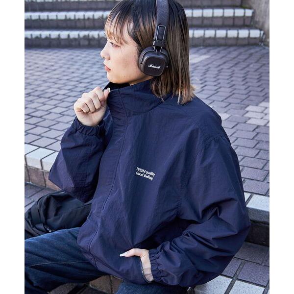 『セール実施中』参考価格：8，800円発売時期：2024年08月コンディション：B（目立つ使用感なし）使用感が少ない、または気にならないアイテム全体的：汚れ参考商品名：【FFEIN（フェイン）】スタンドカラーナイロンジップアップジャケット ...