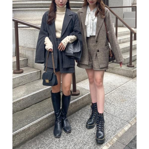 参考価格：5，995円発売時期：2023年10月コンディション：C（やや使用感あり）使用感があり、やや気になる傷や汚れがあるアイテム全体的：毛玉参考商品名：袖スリットテーラードジャケット／WEB/EC限定商品参考品番：985680【商品に関...