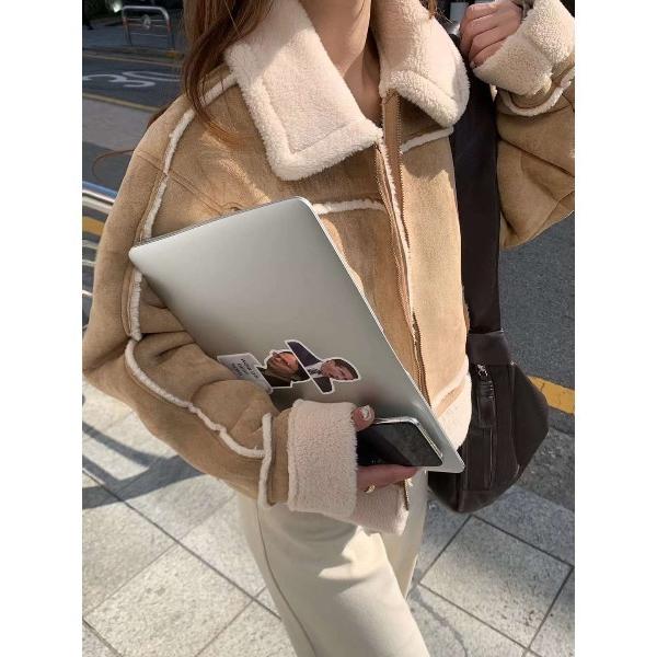 『セール実施中』参考価格：11，550円発売時期：2023年10月コンディション：A（使用感なし）数回使用した程度で使用感が感じられないアイテム参考商品名：バイカラームートンジャケット参考品番：532300032【商品に関する注意事項】・こ...