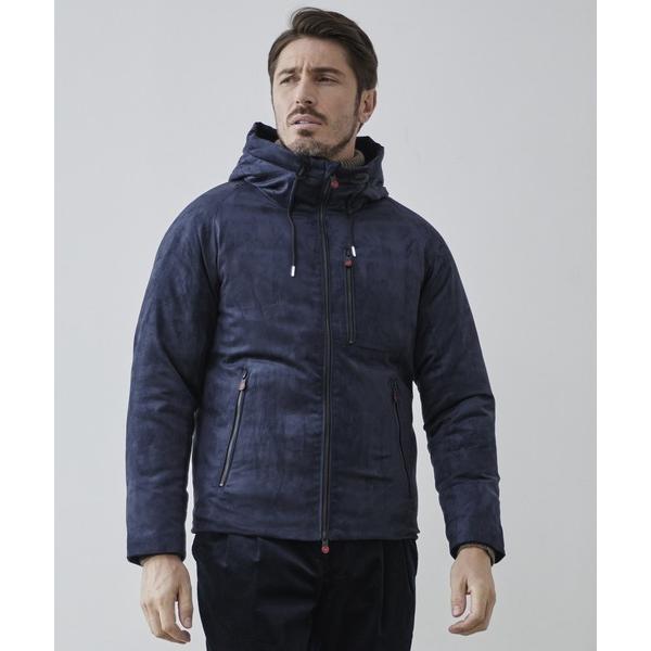 『タイムセール実施中』参考価格：20，900円発売時期：2023年11月コンディション：B（目立つ使用感なし）使用感が少ない、または気にならないアイテム首周り：汚れ袖・後身頃：色あせ参考商品名：エコスエード フーデッドダウン ブルゾン参考品...