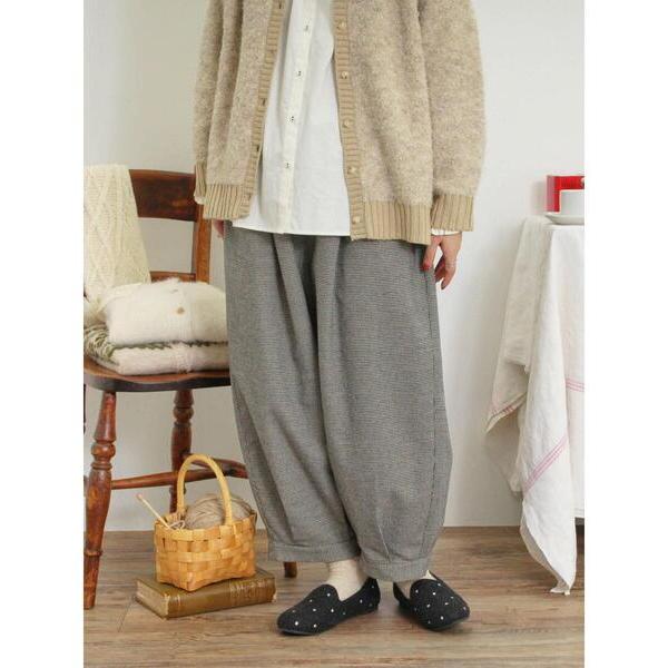 『セール実施中』参考価格：6，490円発売時期：2024年12月コンディション：B（目立つ使用感なし）使用感が少ない、または気にならないアイテム全体的：毛玉参考商品名：【M/Lサイズ】バルーンタックパンツ参考品番：2400505-43-11...